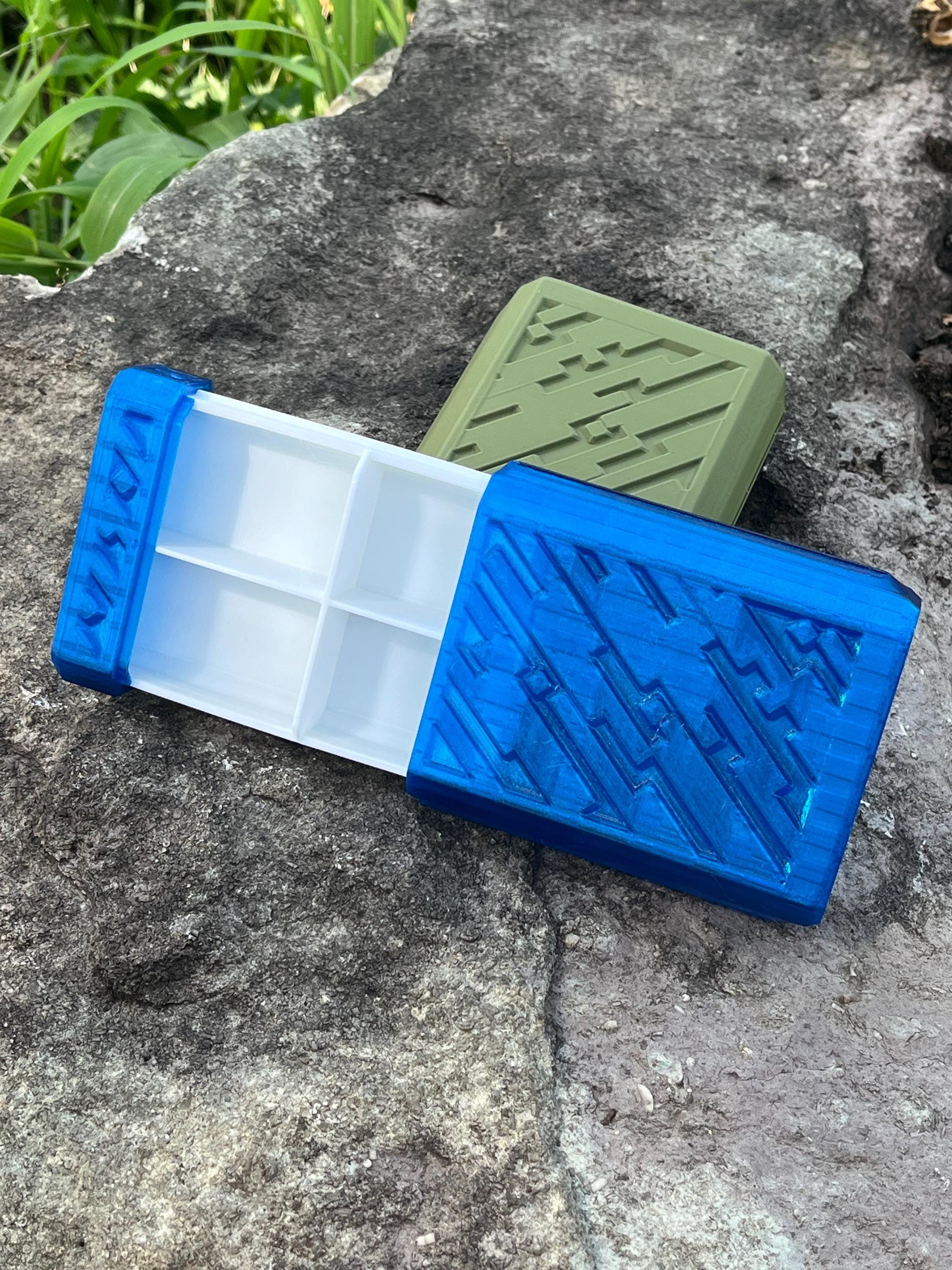Pocket Fishing Tackle Box **blemish** - Etsy