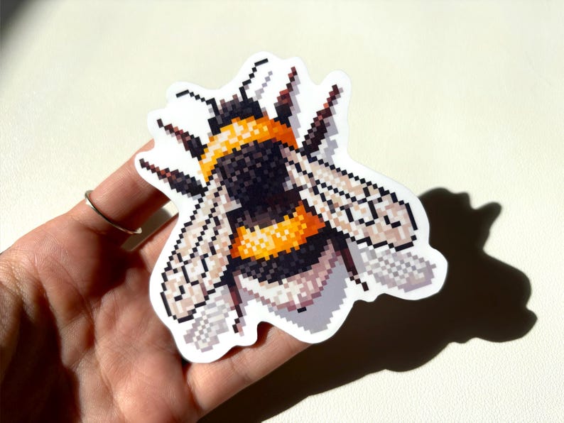 Realistic Pixel Art Bumblebee Sticker Scientific Botanical Pixelated 8 ...