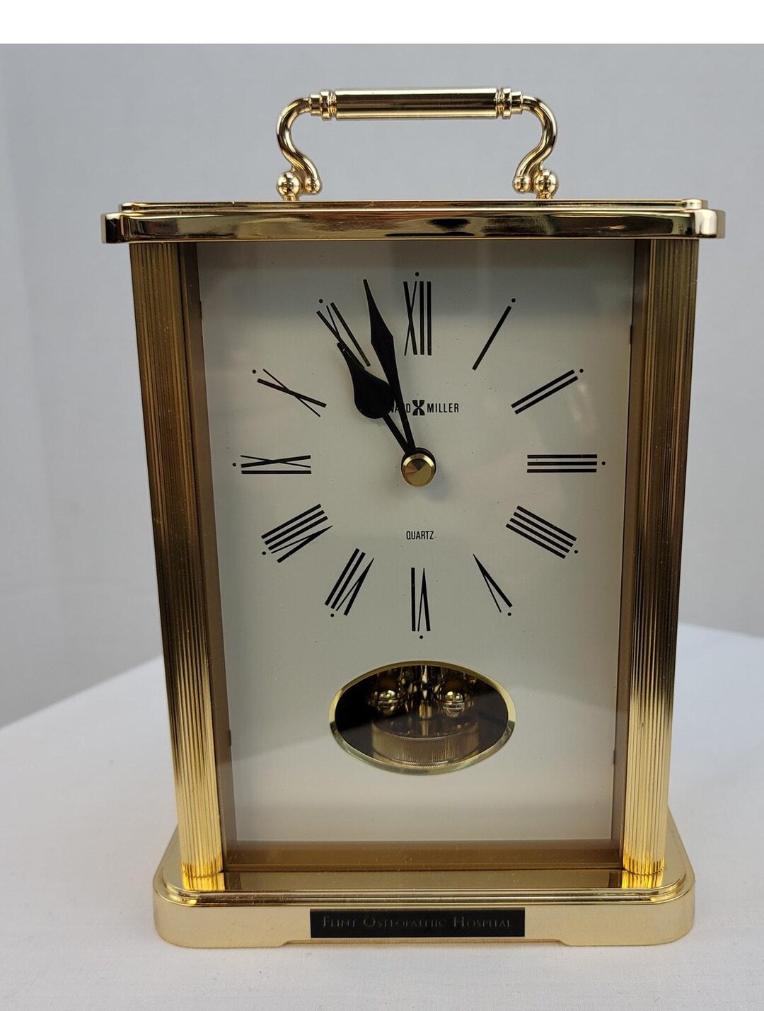 Howard Miller Quartz Gold Tone Shelf Clock Brass Revolving Pendulum in ...