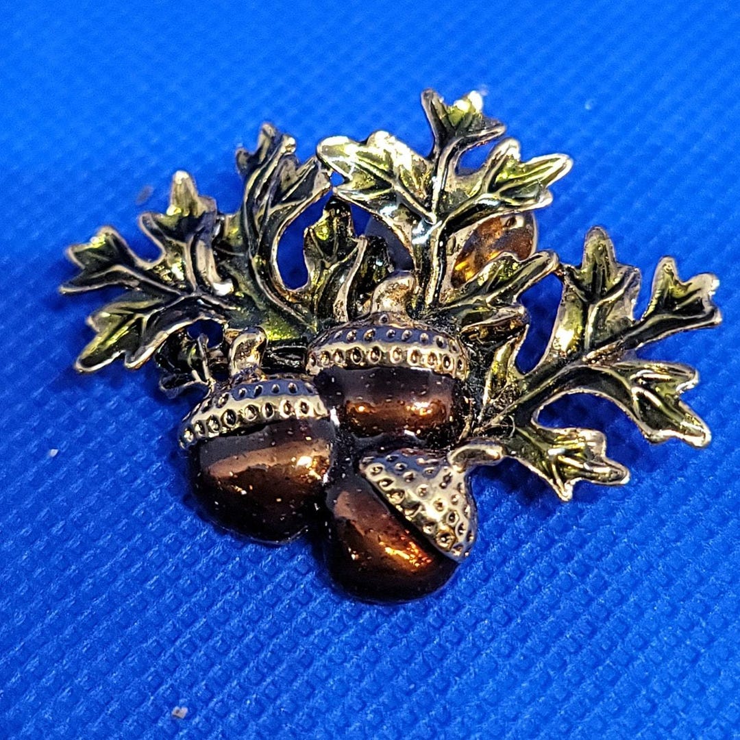 Fall Oak Leaf & Acorn Enamel Pin - Avon Gold Tone Tie Tac - Etsy