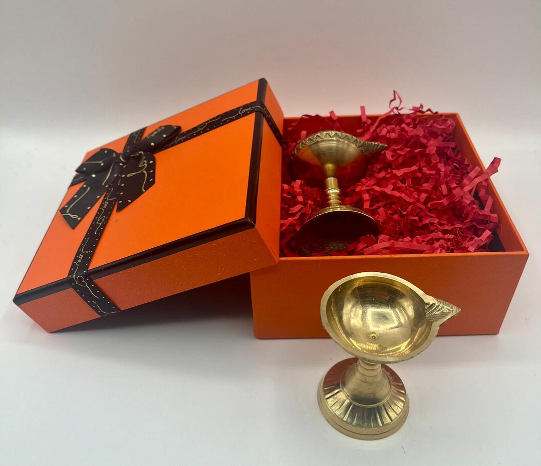 Gift Box With 2 Brass Diyas Oil Lamps for Puja Festive Décor & Gifting ...