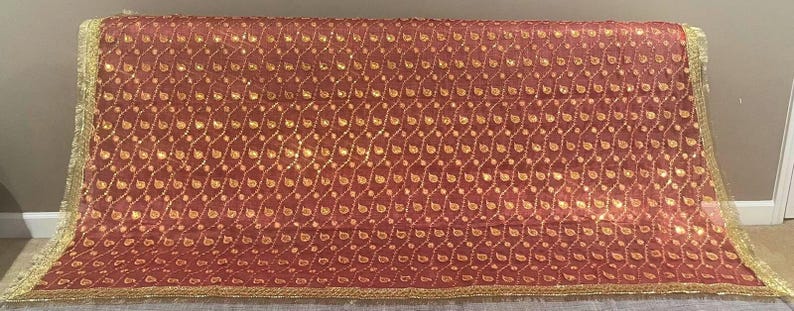 Navratri Chunri for Maa Durga, Navratri Mata Chunri Orni. Indian Puja ...