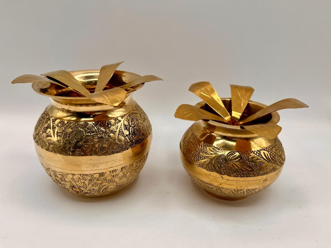 Brass Kalash and Mango Leaf| Kalasham Leaves| Hindu Puja Ritual ...