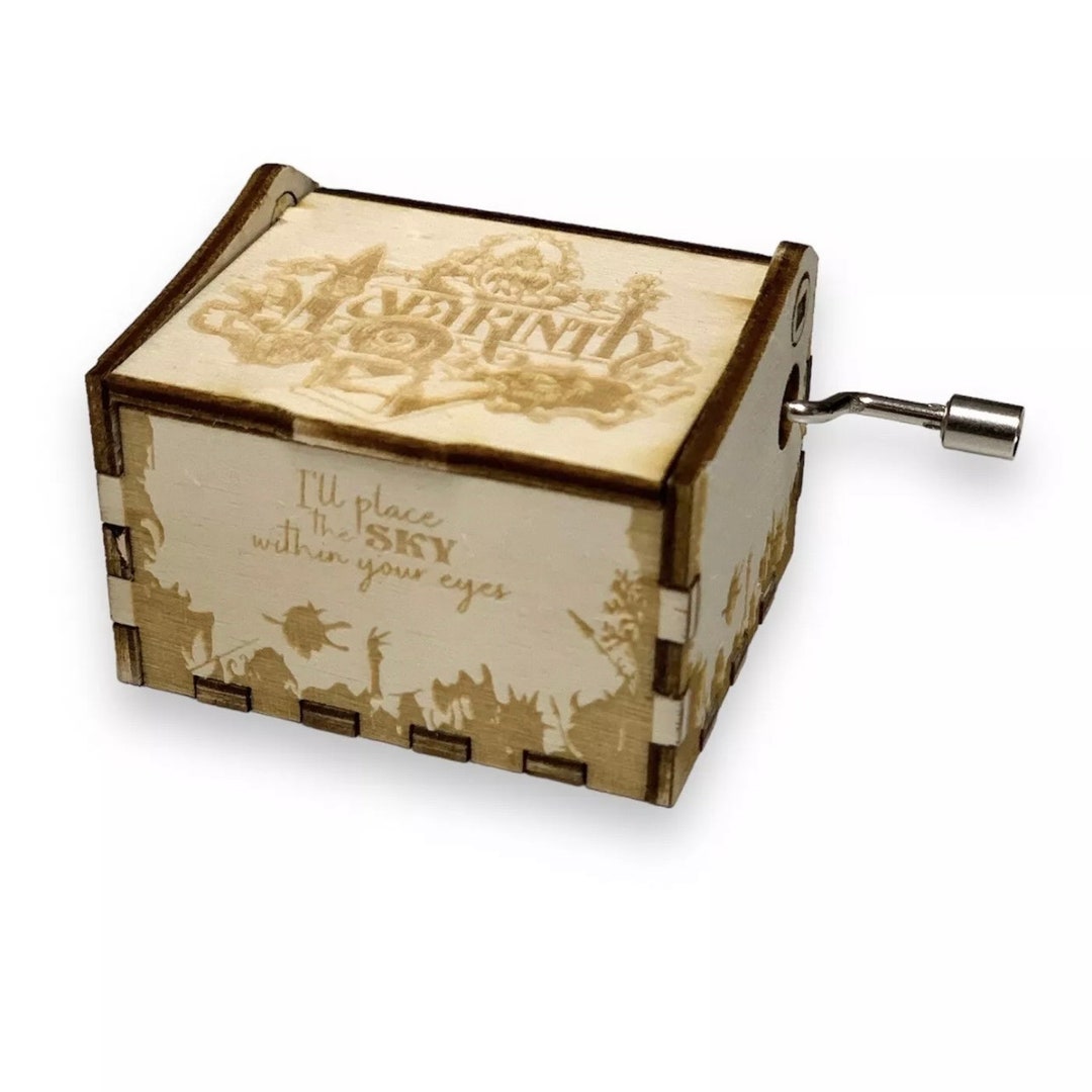 Labyrinth Hand Crank Music Box as the World Falls Down Goblin King - Etsy