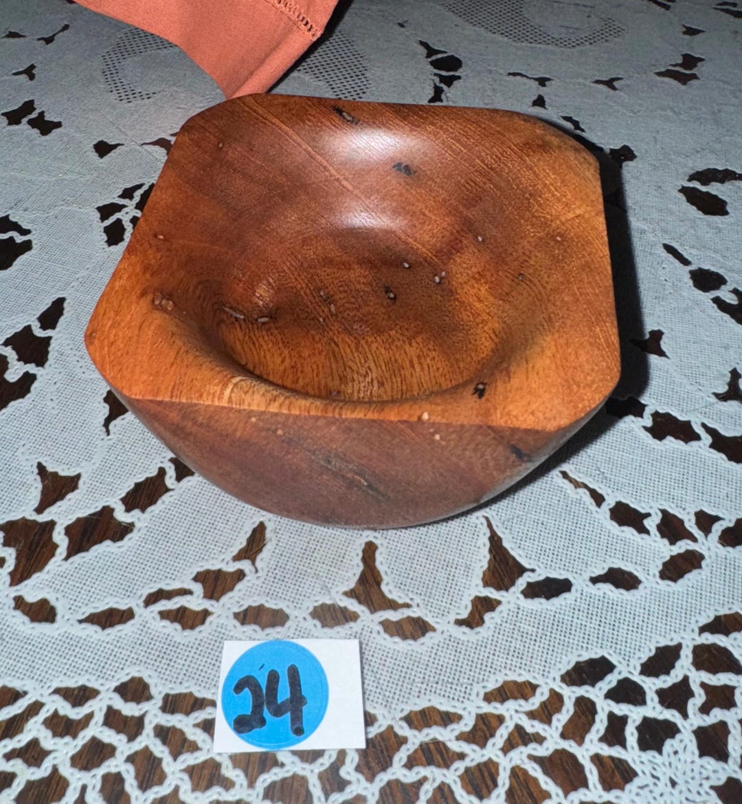 24: Handmade Quilted Sapele Bowl - Etsy
