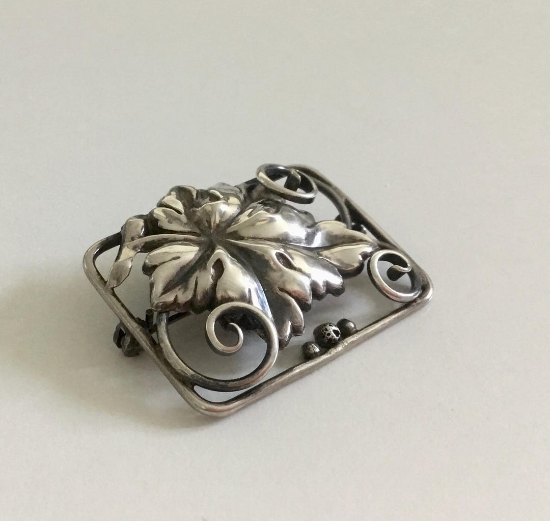 Antique Silver Art Nouveau Style Art Deco Brooch, Floral Skonvirke ...