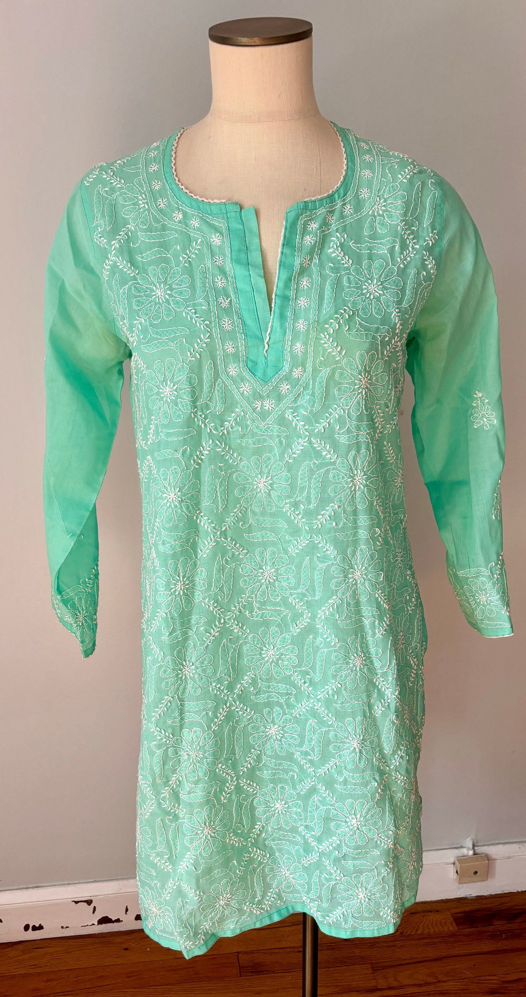 Green Embroidered Made in India Kurti Tunic Top Size 40 or Medium M ...