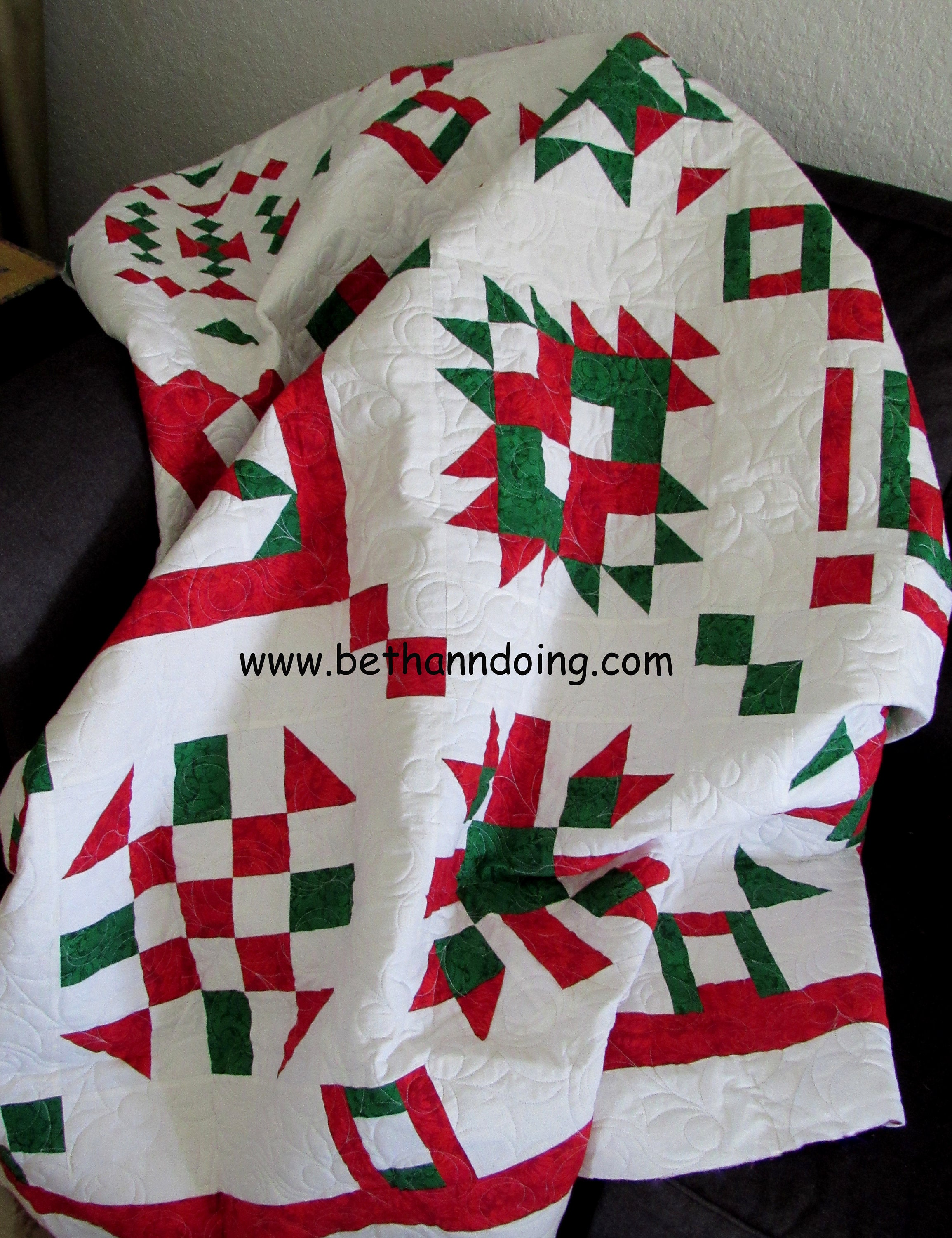 A Holiday Quilt Pattern Book Complete Cutting and Sewing Instructions ...