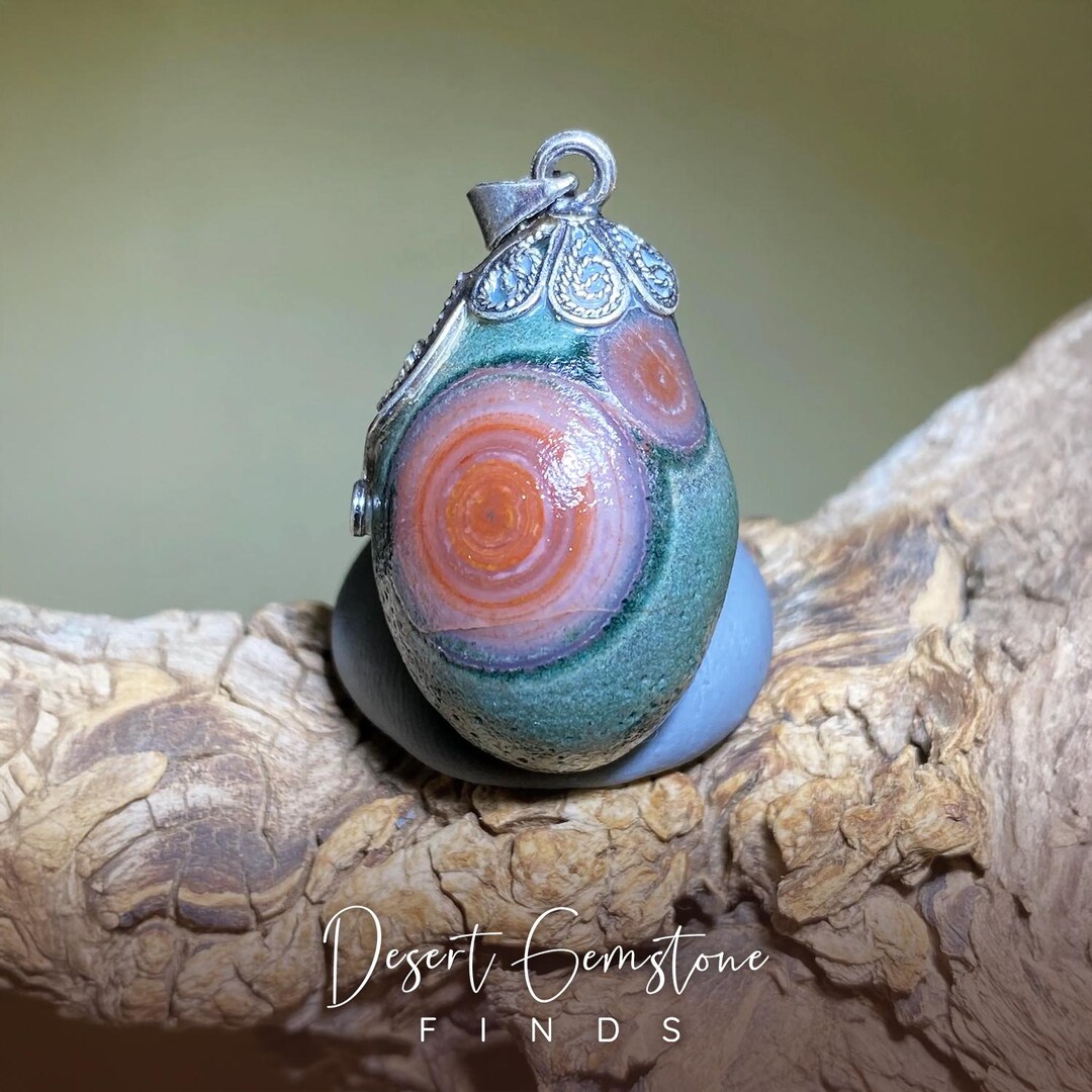 Alxa Gobi Agate Pendant– Natural Gobi Desert Variegated Eye Stone With ...