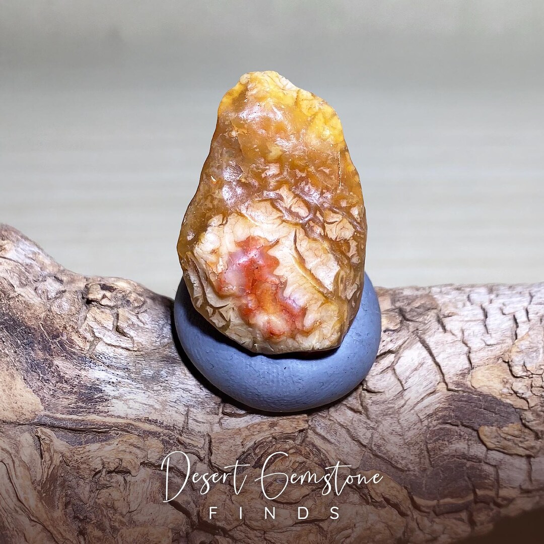 Alxa Gobi Desert Agate – Natural Red Vein Stone for Collectors - Etsy