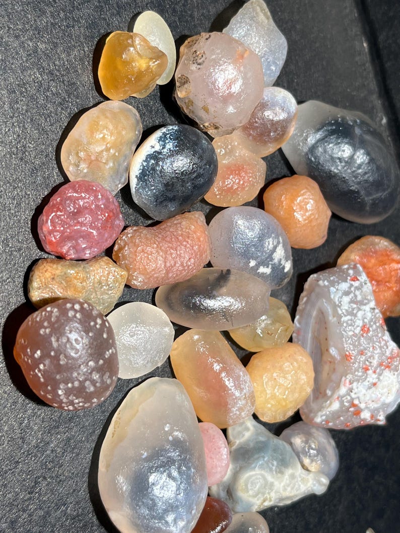 Alxa Gobi Desert Candy Heart Agate, Mongolian Gobi Stone, Designer ...