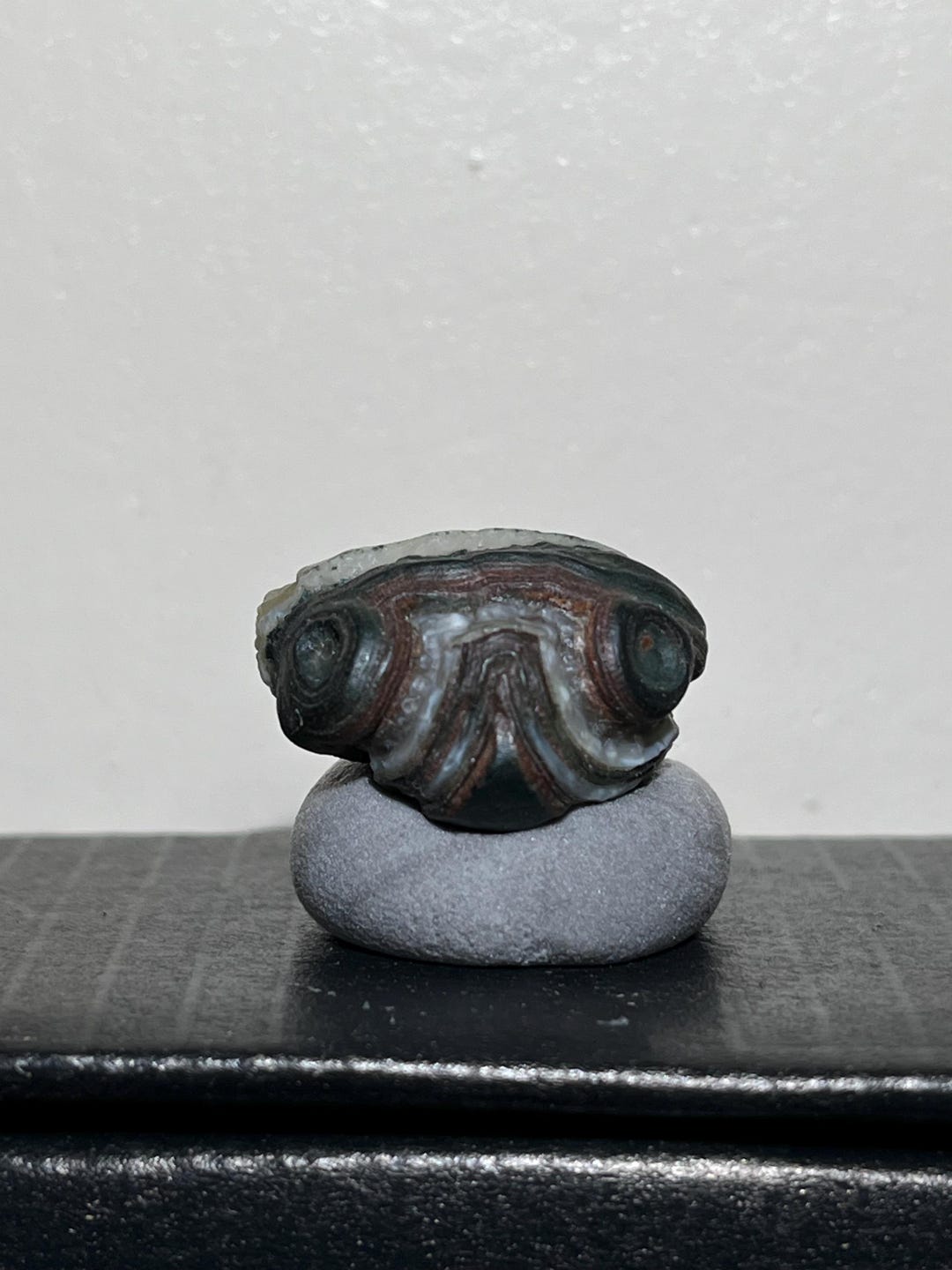 Alxa Gobi Desert Eye Agate ,face Like Stone, Mongolian Gobi Eye Stone ...