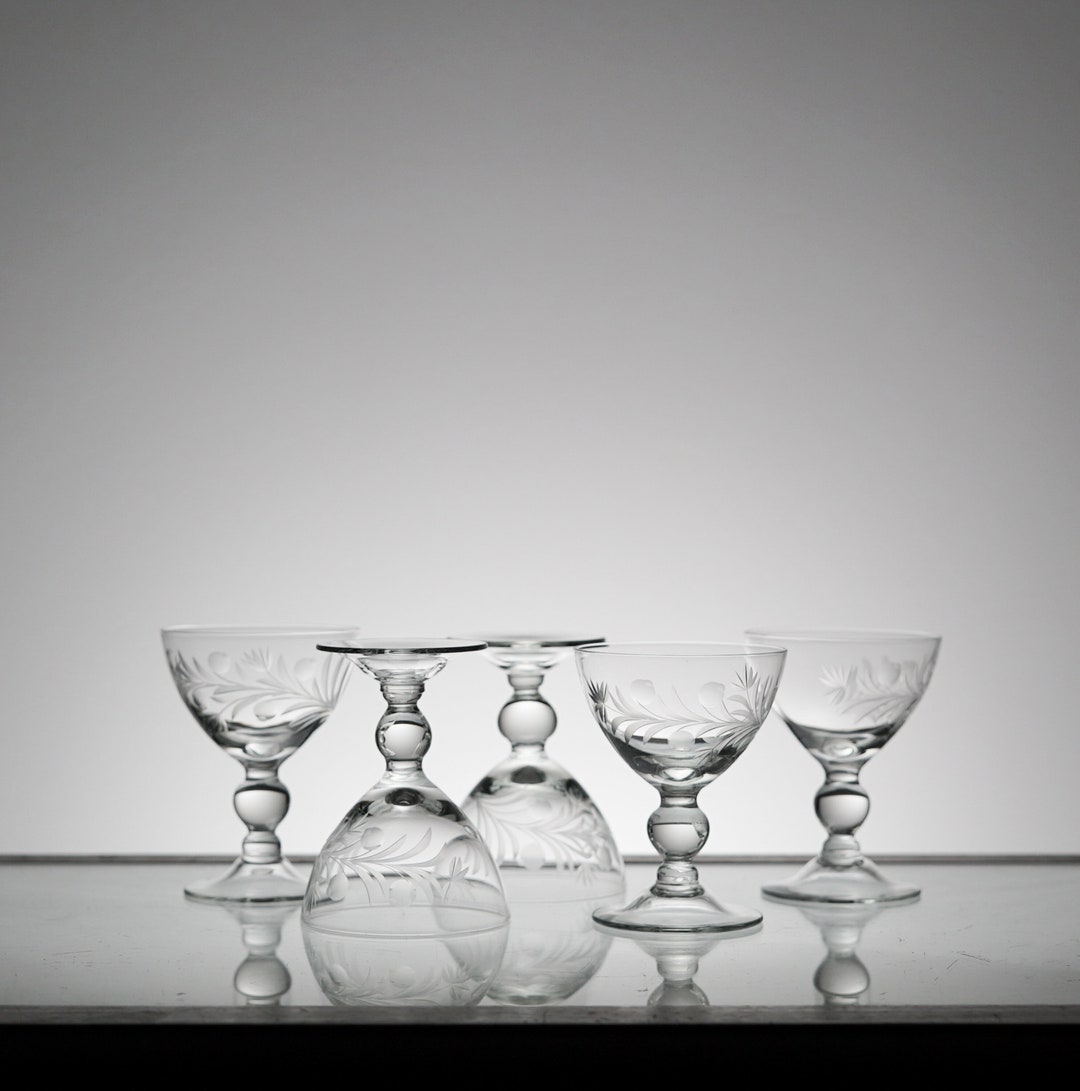 Vintage MCM Mid Century Modern Small Cocktail Glass Set of 5, Etched ...