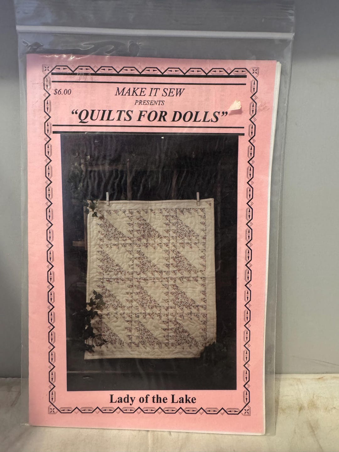 Make It Sew Presents "quilts for Dolls" - Lady of the Lake - A 2-color ...