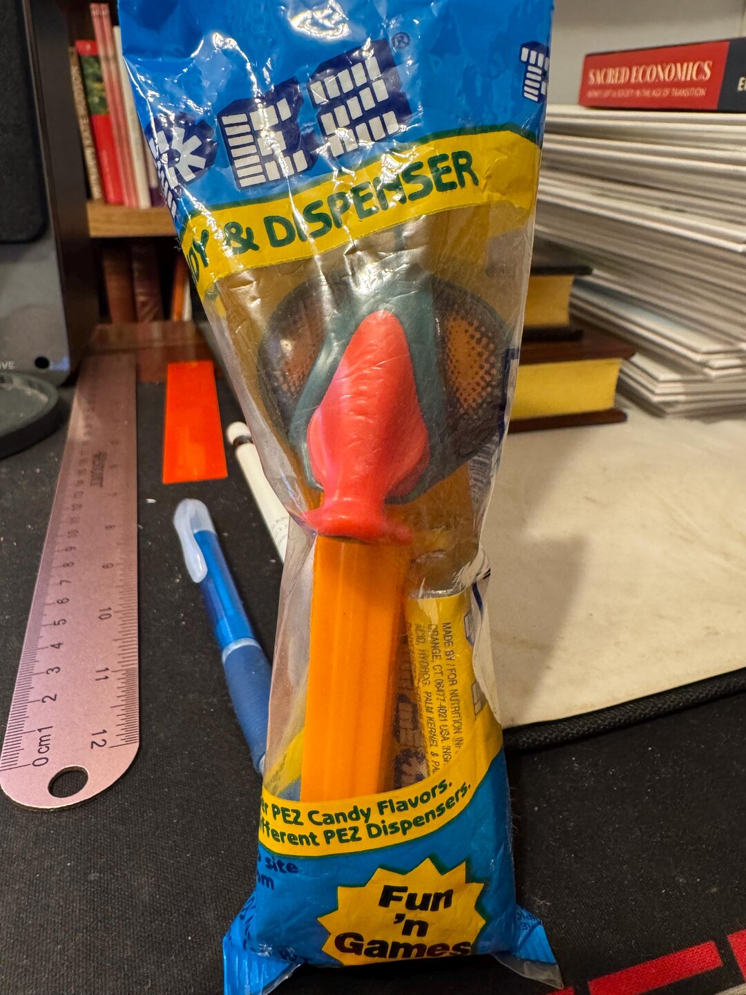 PEZ Candy & Dispenser - Disney Pixar BUGZ Samsnuffle Fly - New - Etsy