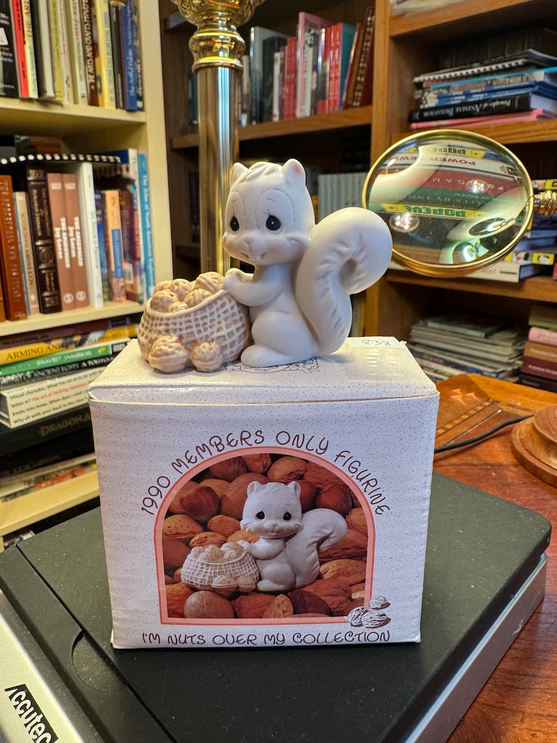 The Enesco Precious Moments 1991 - I'm Nuts Over My Collection - BC902 ...