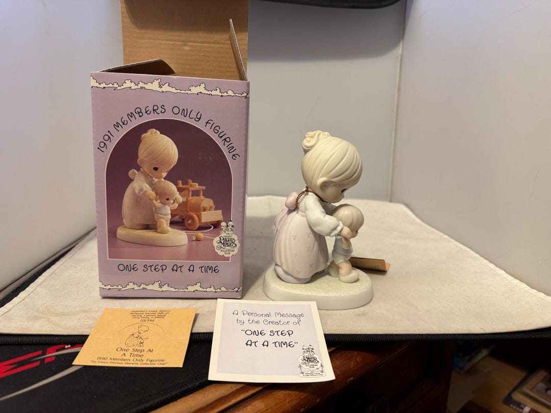 The Enesco Precious Moments Collection - One Step at the Time - PM911 ...