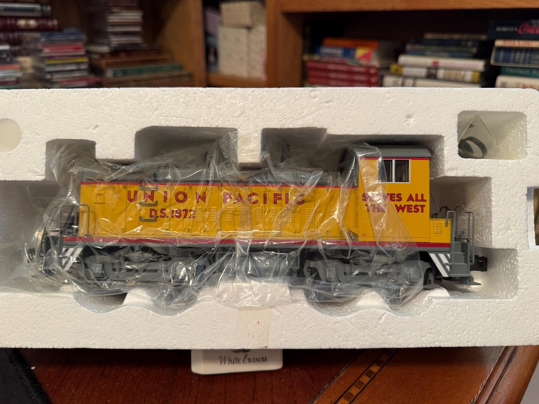 Atlas O Scale EMD SW8/SW9 Locomotive - Union Pacific D.S. 1872 - Etsy