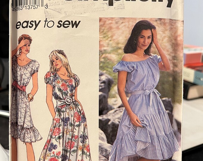 Simplicity Pattern 8287 - Size AA (PT-MD) - Misses' Dress in Two ...