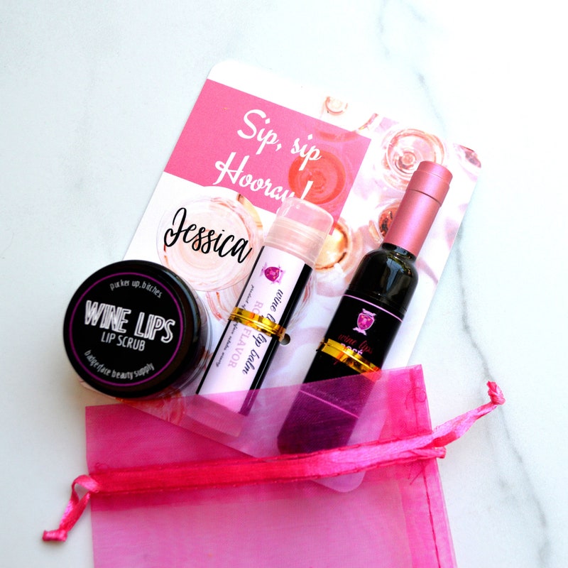 Girls Trip Gifts - 60+ Gift Ideas for 2025