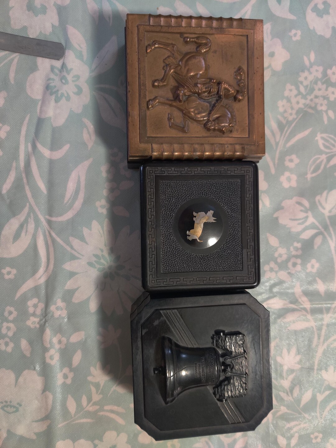 3 Bakelite Boxes - Etsy