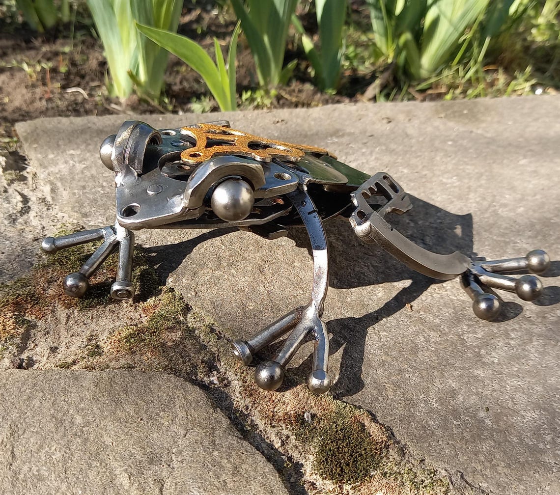 Frog, Scrap Art, Metal Art, Recycling and Waste, Collections ...