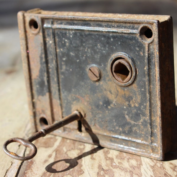 Vintage Lock and Key - Etsy