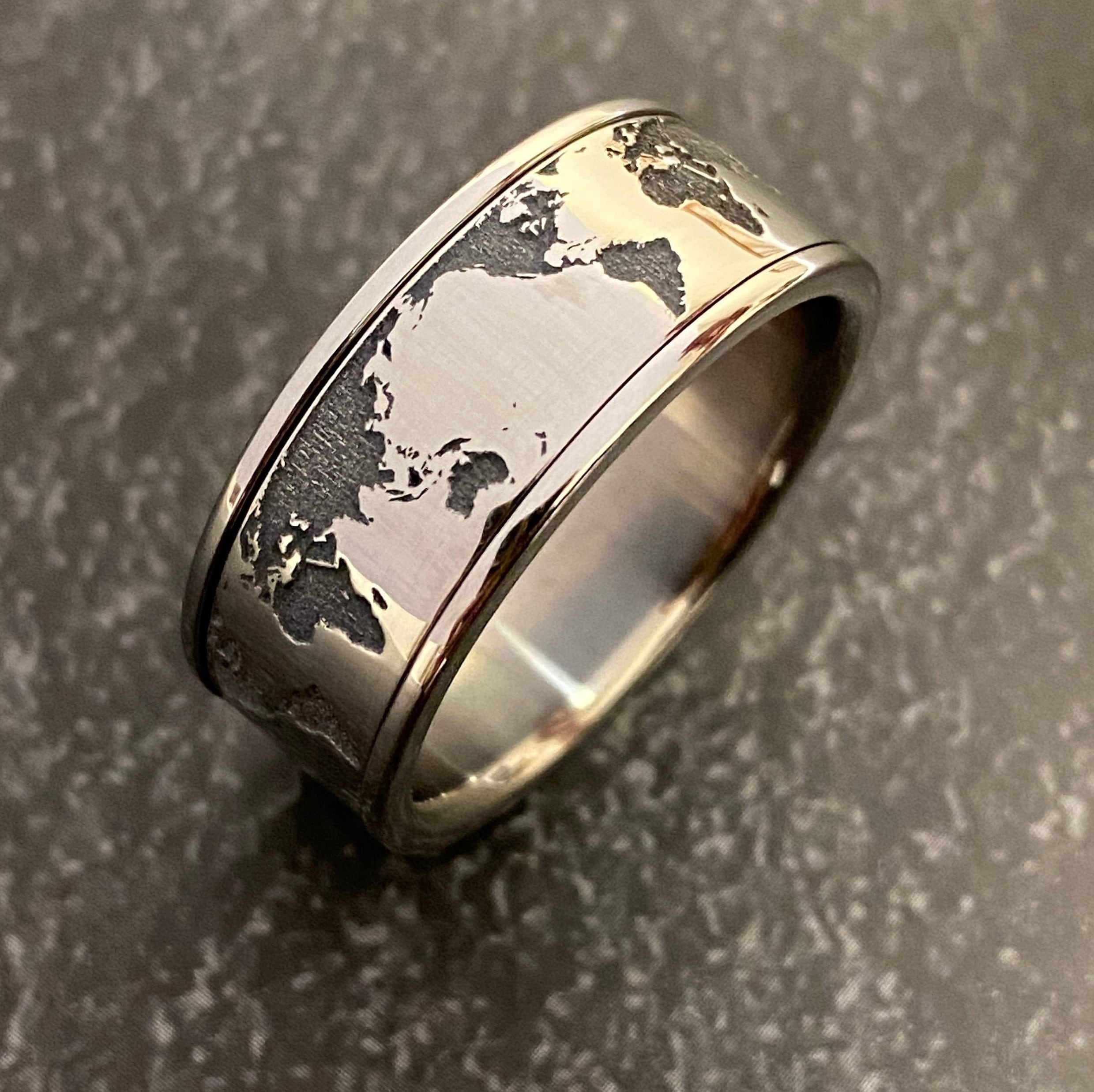 Spinner Ring The World Laser Engraved Ring | Etsy