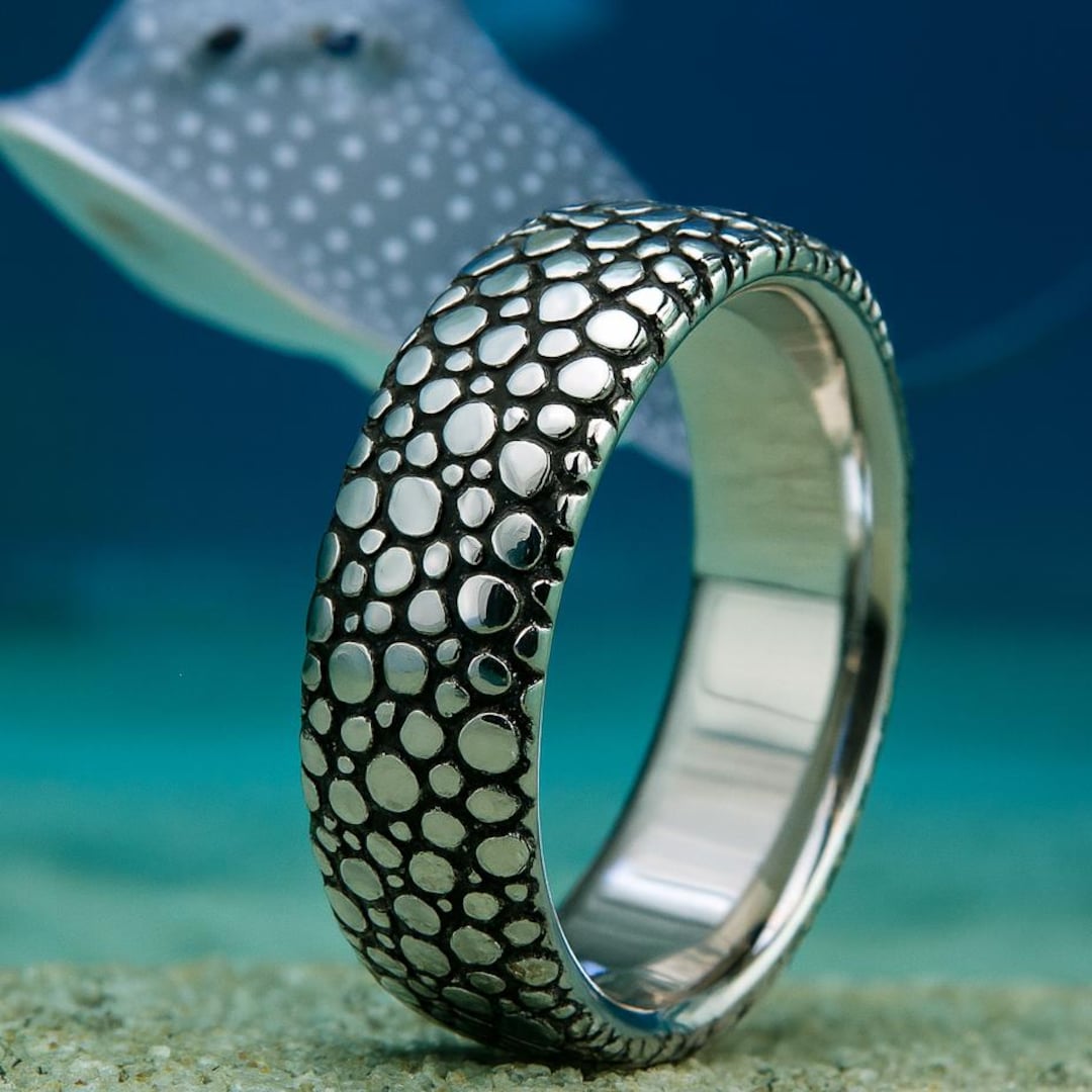 Laser Engraved Stingray Pattern on Titanium Ring - Etsy