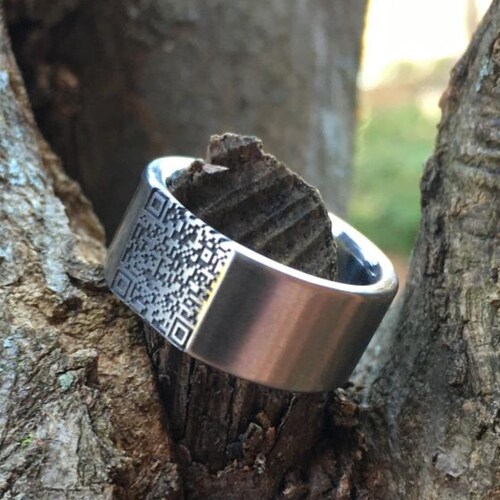 QR Code Titanium Ring - Etsy