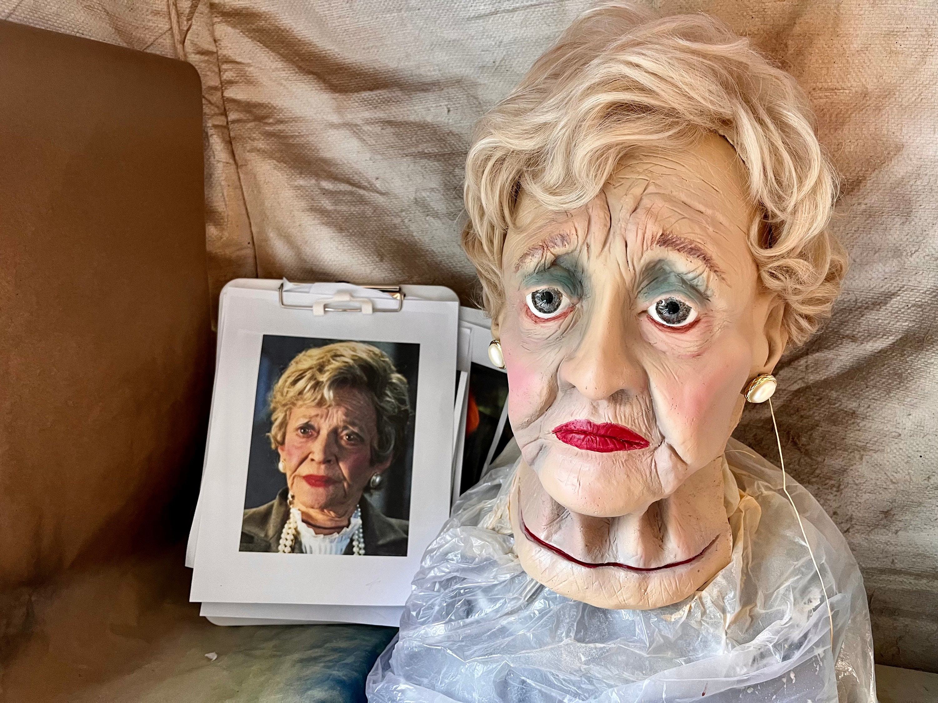 Beetlejuice- Juno - Etsy