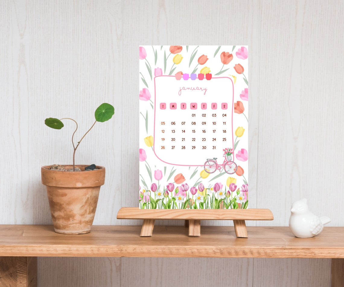 Calendar, 2025 Desktop Calendar, Flower, Tulips, Daisy, Lavender ...