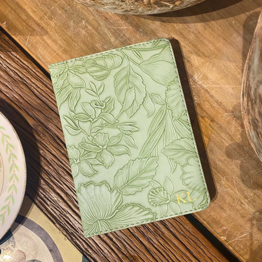 Retro Embossed Green Flower Leather Kindle Case, Kindle Paperwhite 7 ...