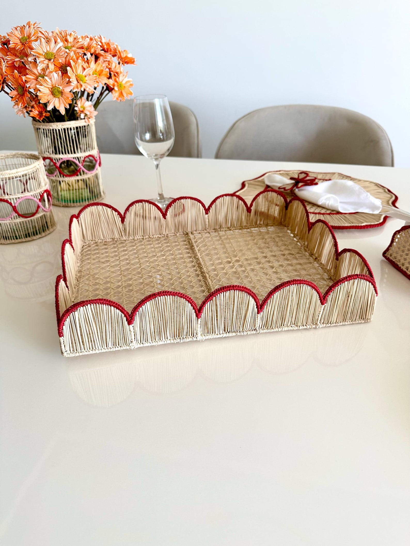 Scalloped Iraca Tray in - Colors / Straw Tray / Raffia / Tableware ...