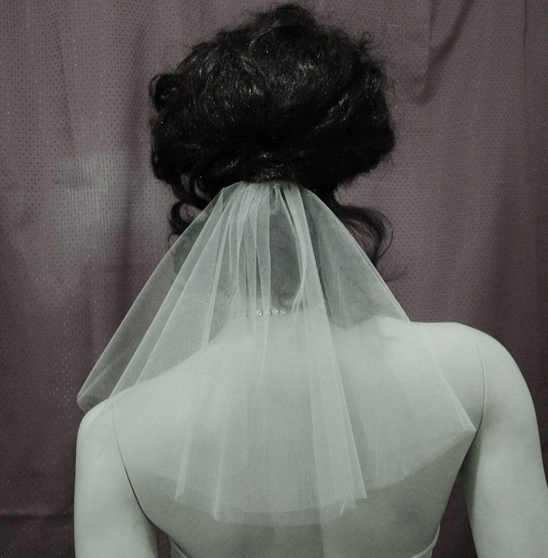 Informal Bridal Veil Short Circle Cut Raw Plain Cut Edge Wedding Veil ...