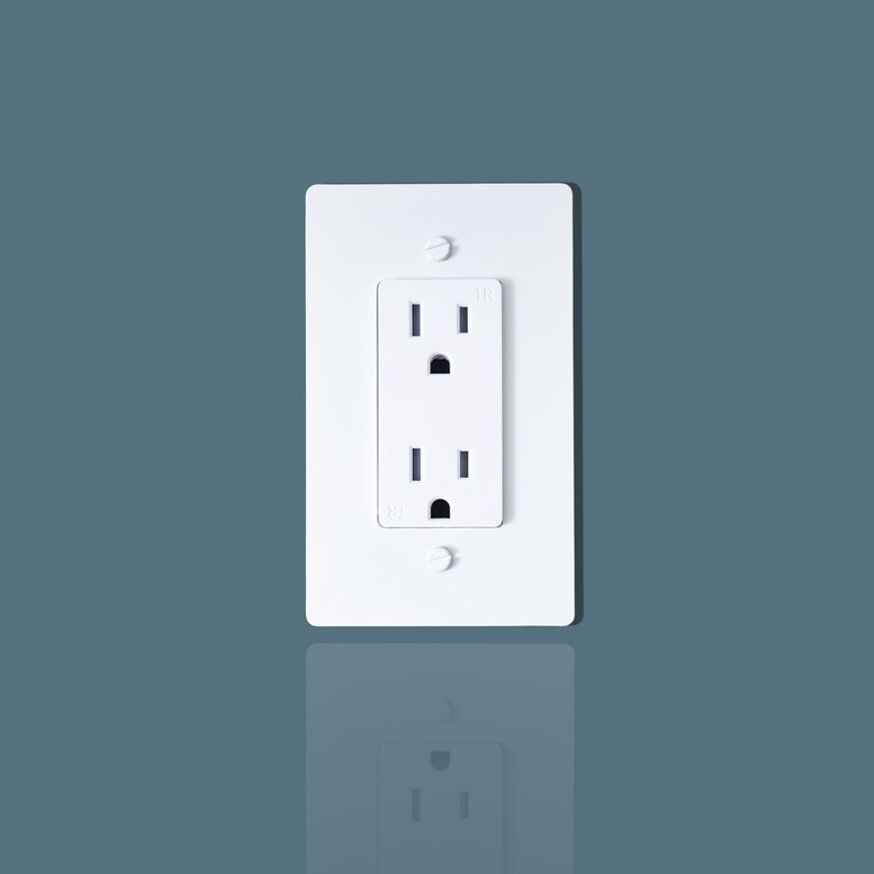 White Outlet Cover With 15 Amp Socket | Single Gang Decorative Wall ...
