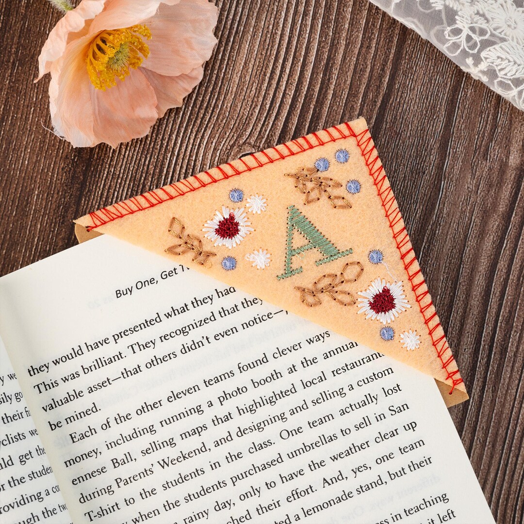 Personalized Hand Embroidered Corner Bookmark,felt Triangle Page ...