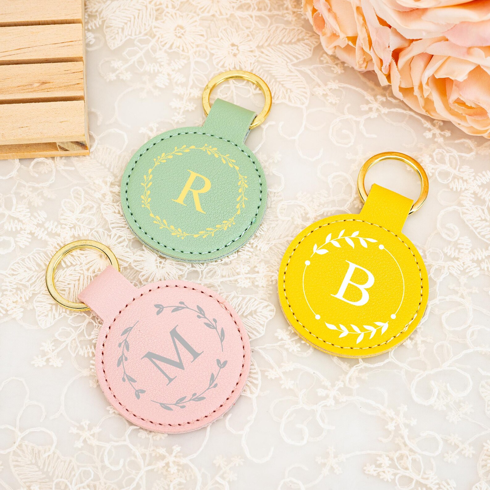 Custom Leather Circle Keychain,personalized Monogrammed Full Grain ...