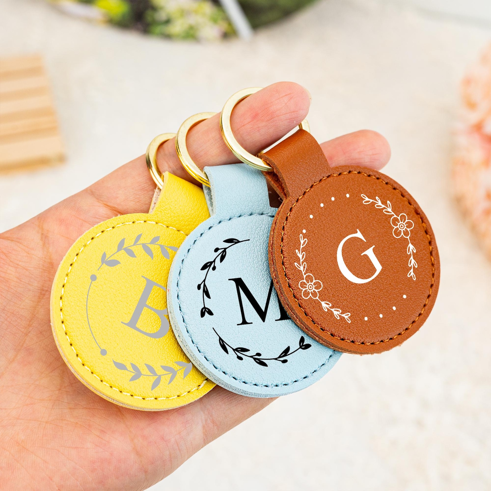Custom Leather Circle Keychain,personalized Monogrammed Full Grain ...