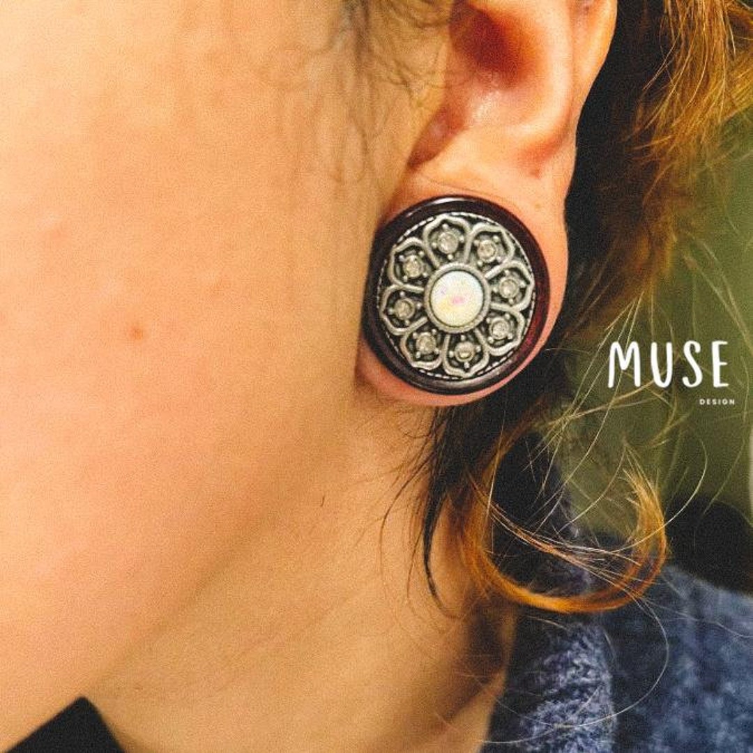 Wooden Gauges Floral Design Plug Earrings Vintage Look Gauge Earrings ...