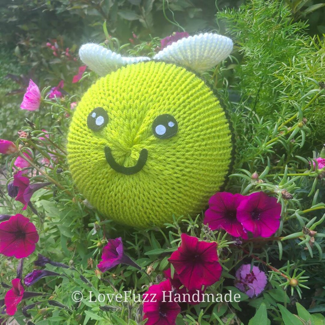 Knit Bee Plush, Green Chubby Bee, Insect Plush, Kawaii Amigurumi ...