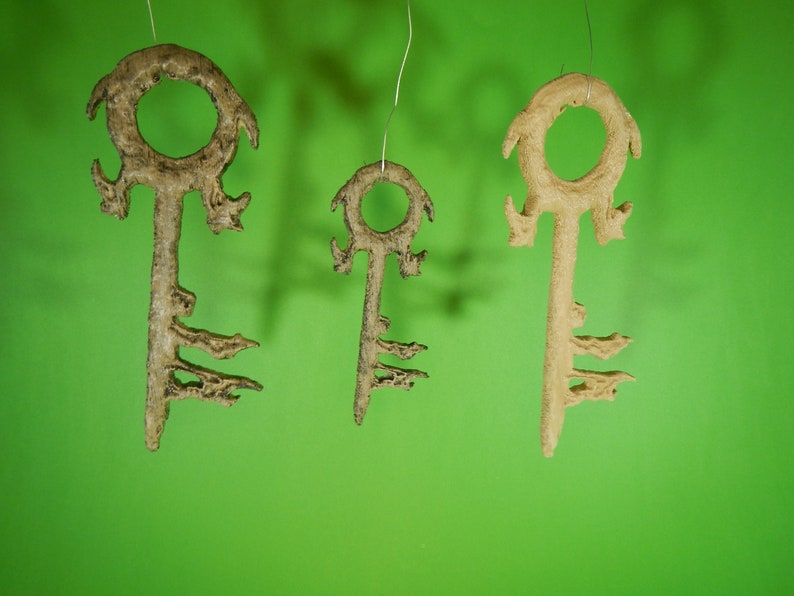 Sandman Key to Hell - Etsy