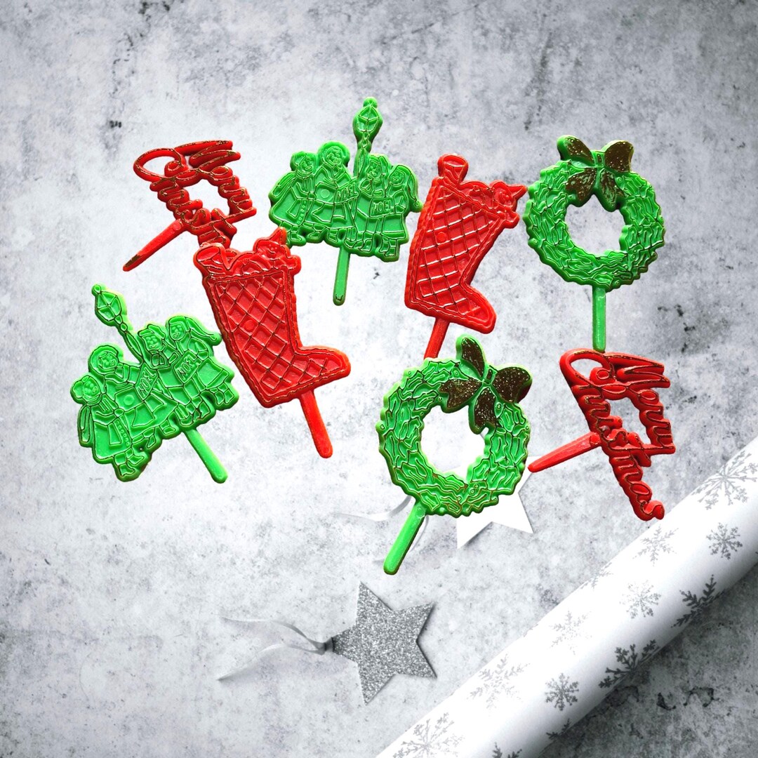 10 Retro Style Silver Merry Christmas / Stocking / Carolers Cupcake ...