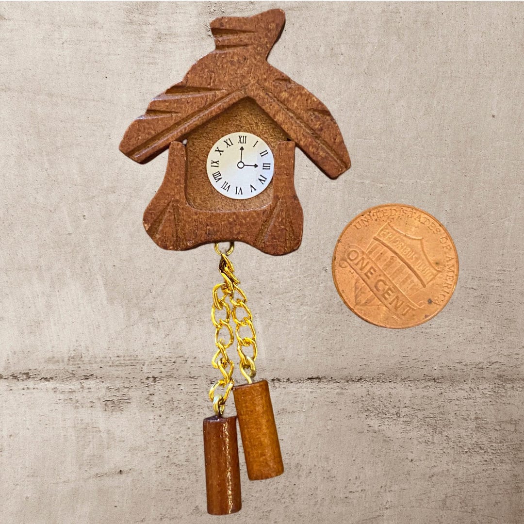 Dollhouse Miniature Cuckoo Clock / Diorama / Shadowbox / Miniatures - Etsy