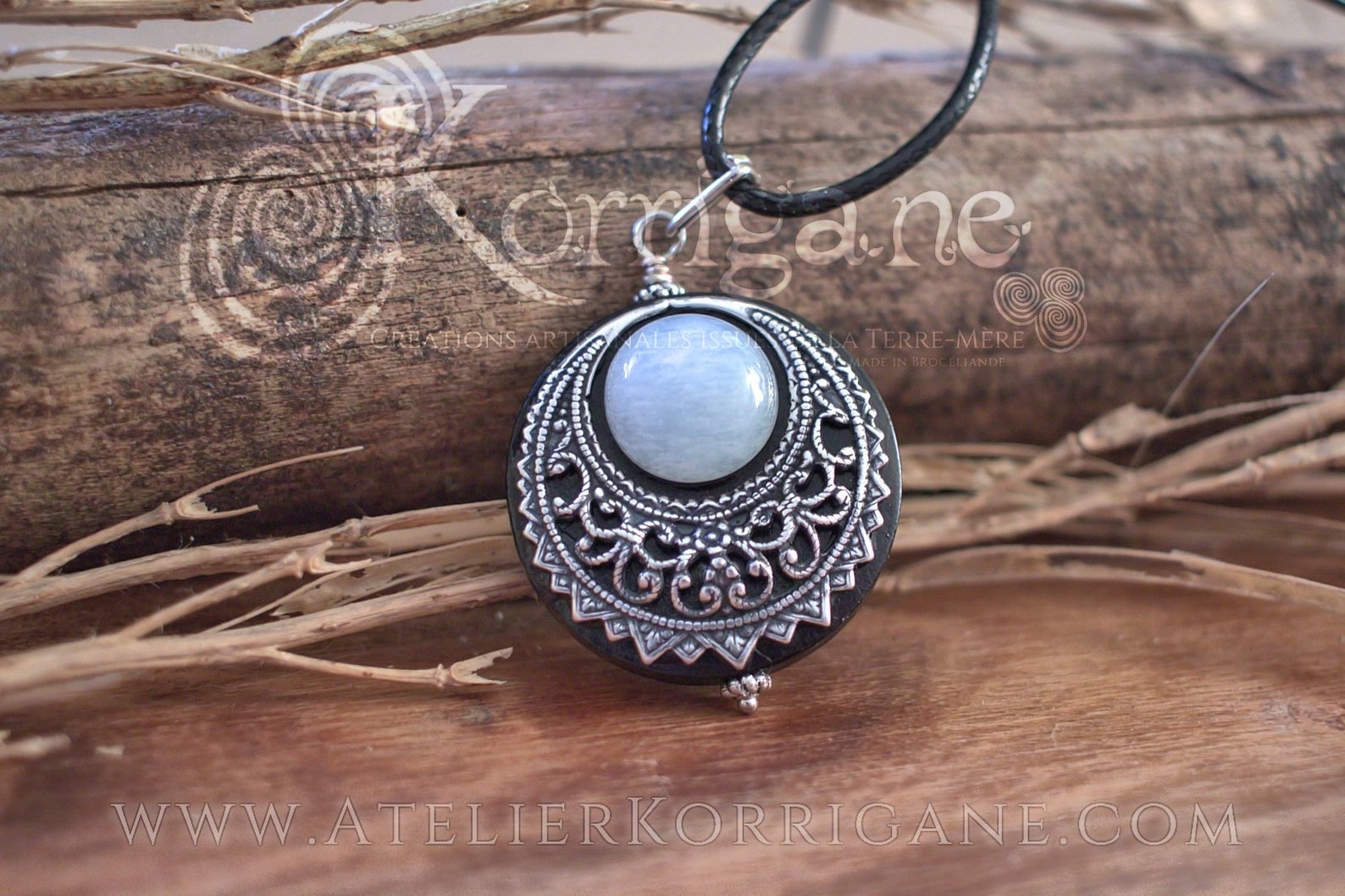 Amulet lleuad With a REAL MOONSTONE Collier De - Etsy