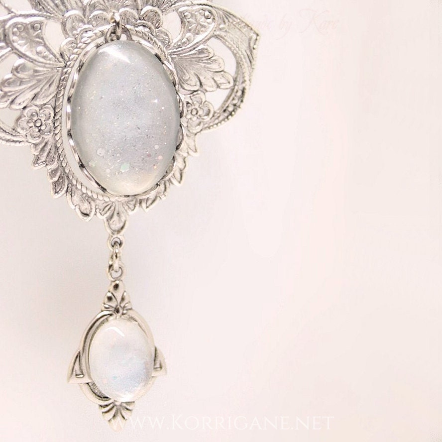 Elven Necklace white Elf Glass Cabochons and Japse | Etsy