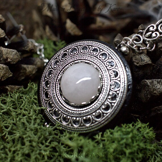 Protection Necklace Pendant 'Amddiffyn' Amulet Pink | Etsy