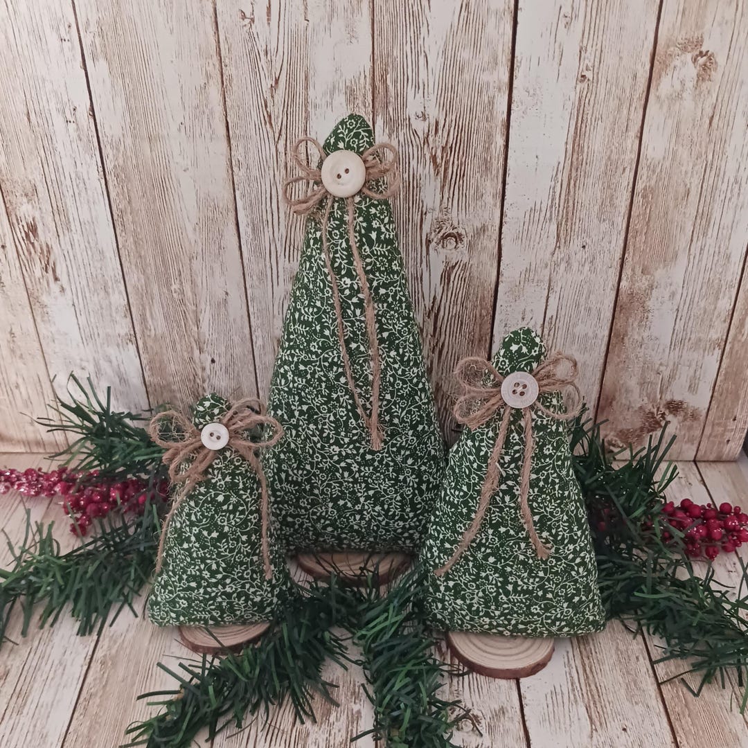 Christmas Trees Primitive Look Farmhouse Country Green W White Vine ...