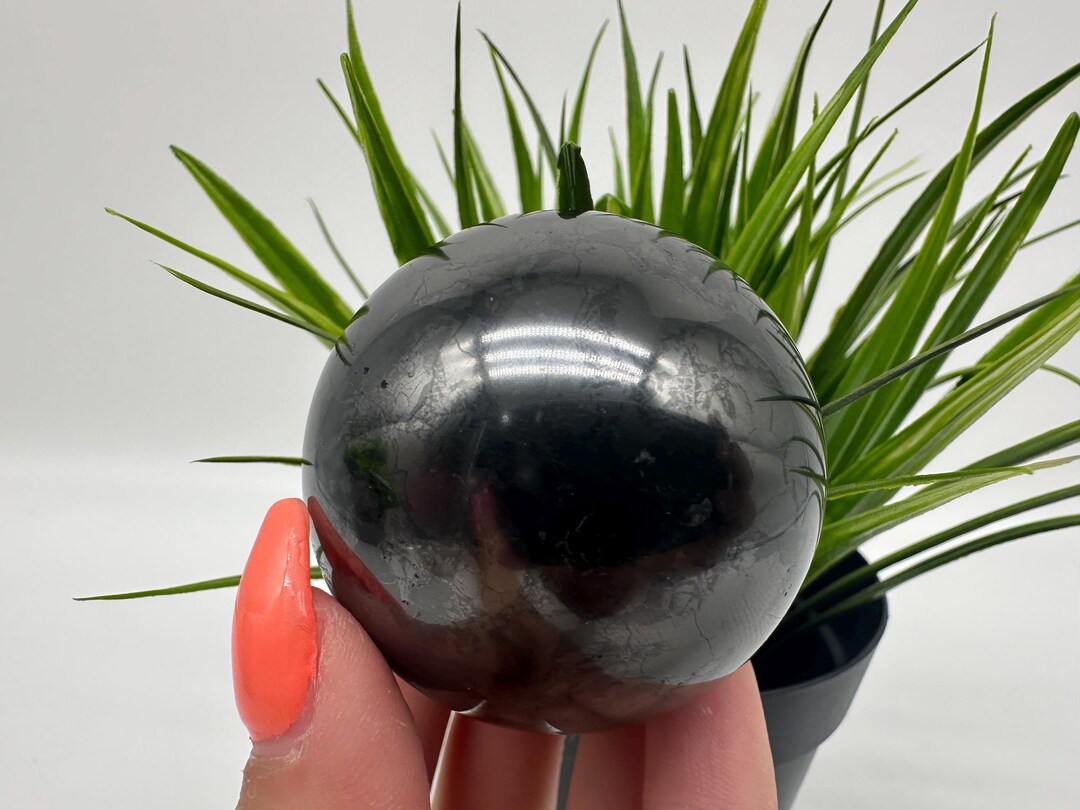 5 Cm Shungite Sphere,shungite Crystal Sphere,healing Crystal,highly ...