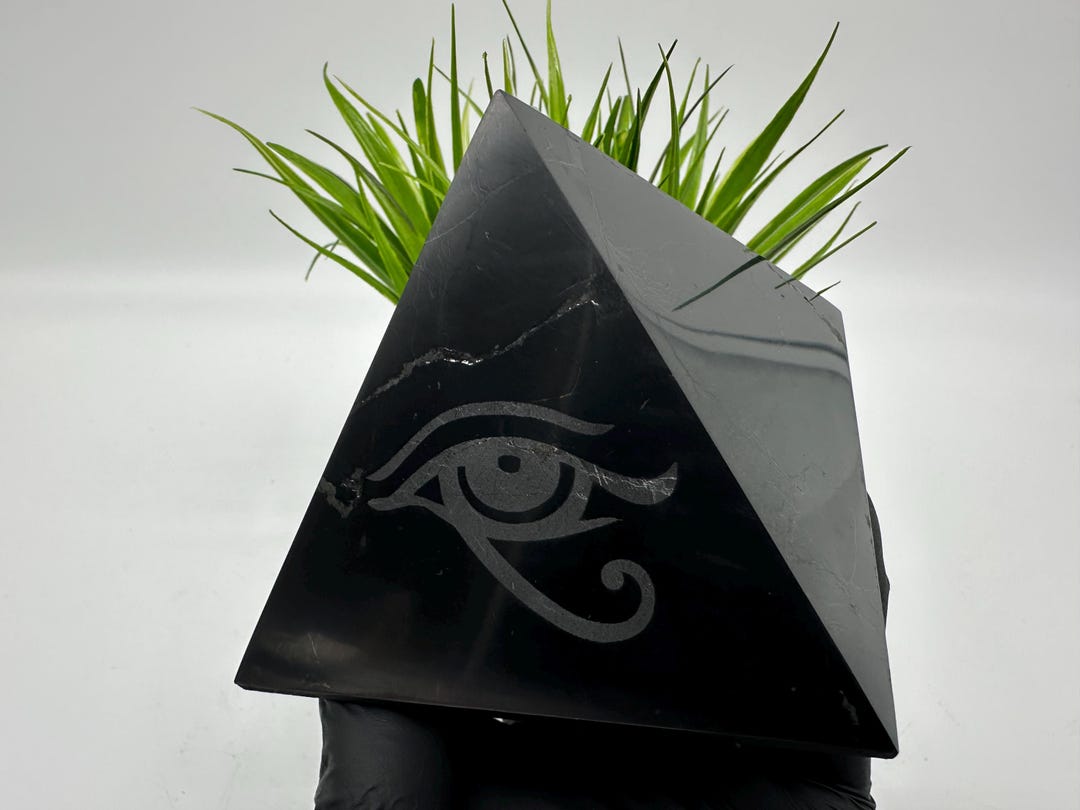 10 Cm Eye of Ra Shungite Pyramid, Polished From Karelia,russia ,4G 5G ...